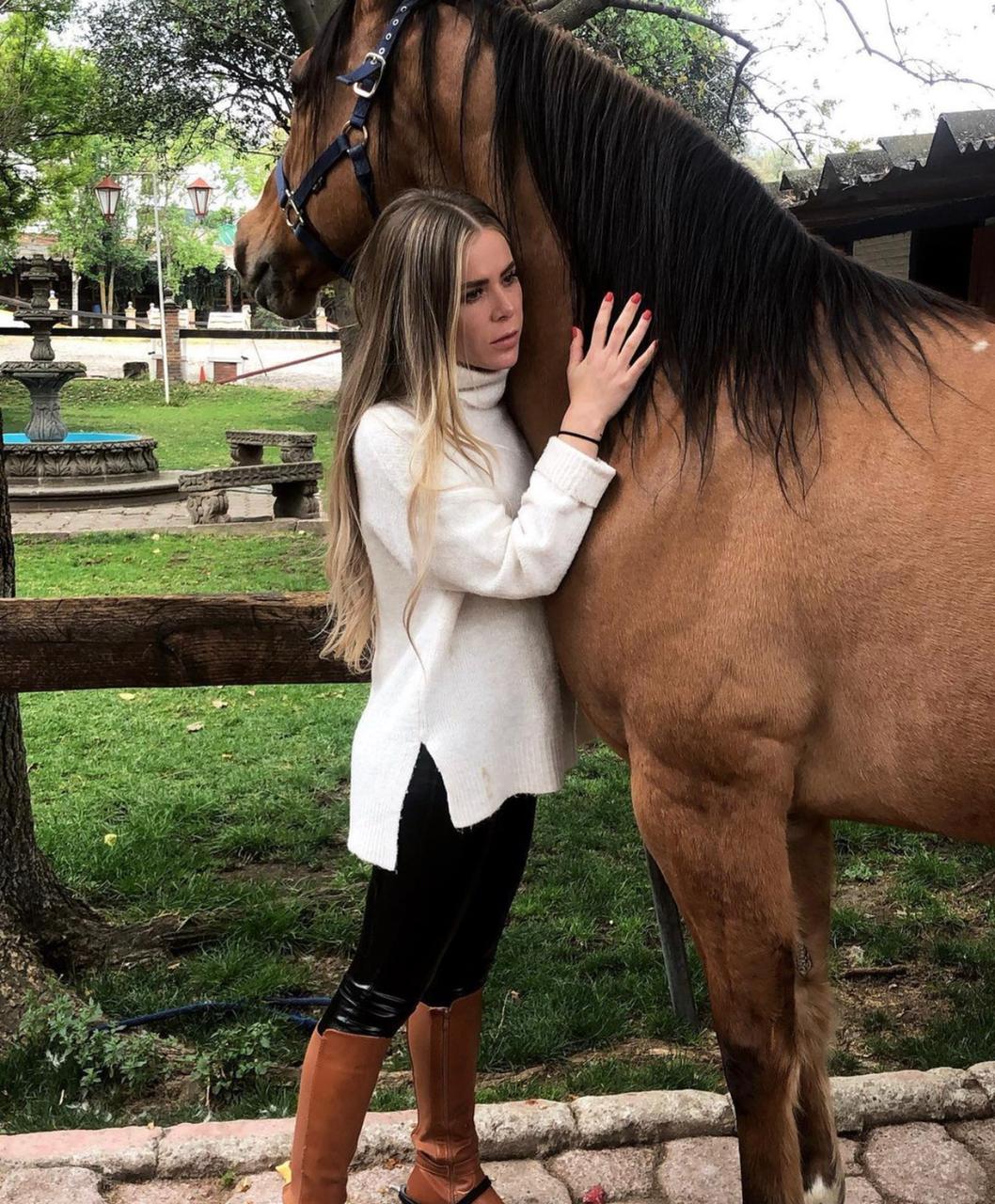 Los 10 momentos de Carla Frías – elnorte