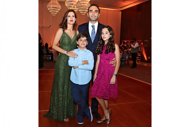 Cynthia Rosales y Elías Abed se casan por el civil – elnorte