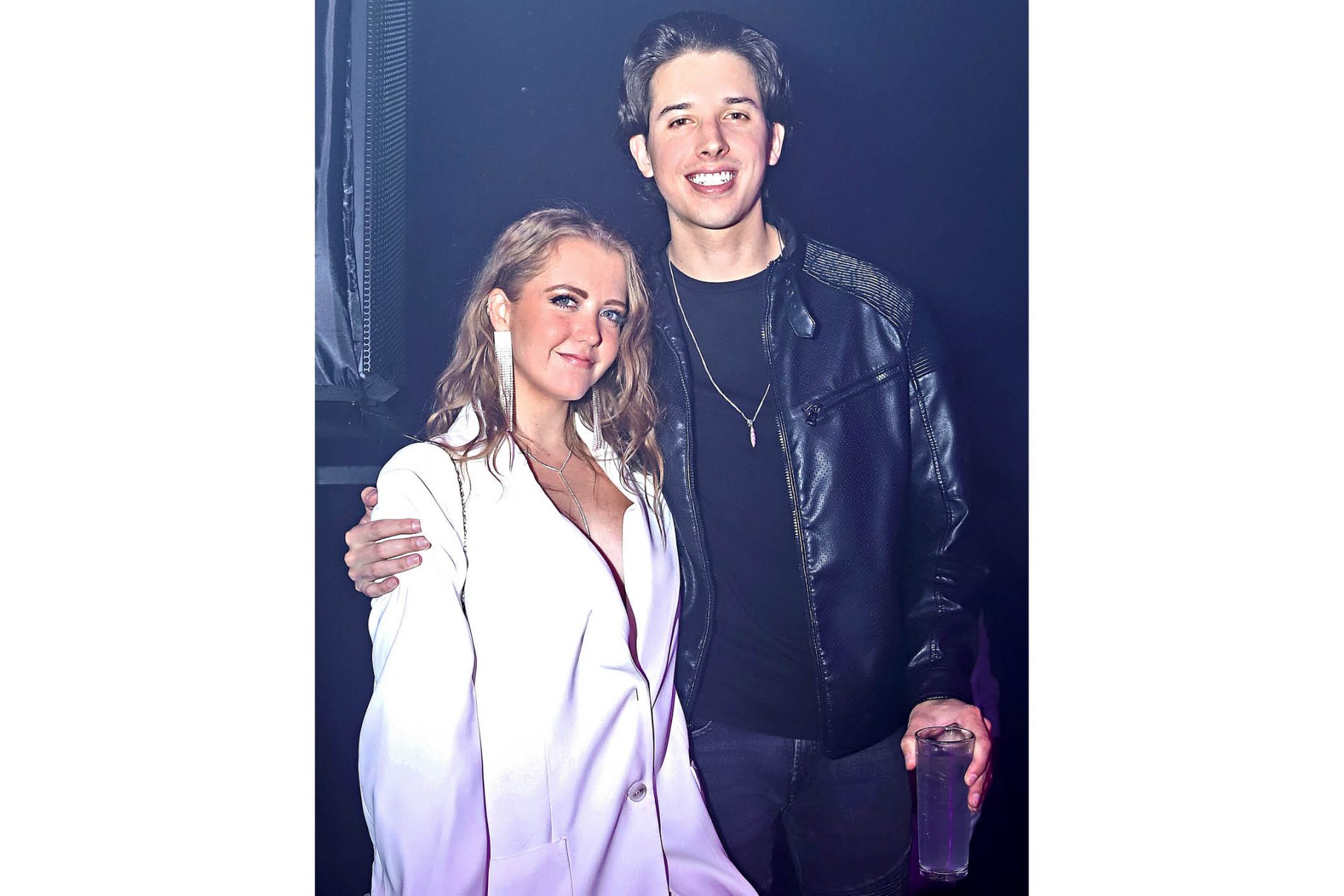 Alexandra Cesarman y Roberto Sanromán se divierten en la fiesta ...