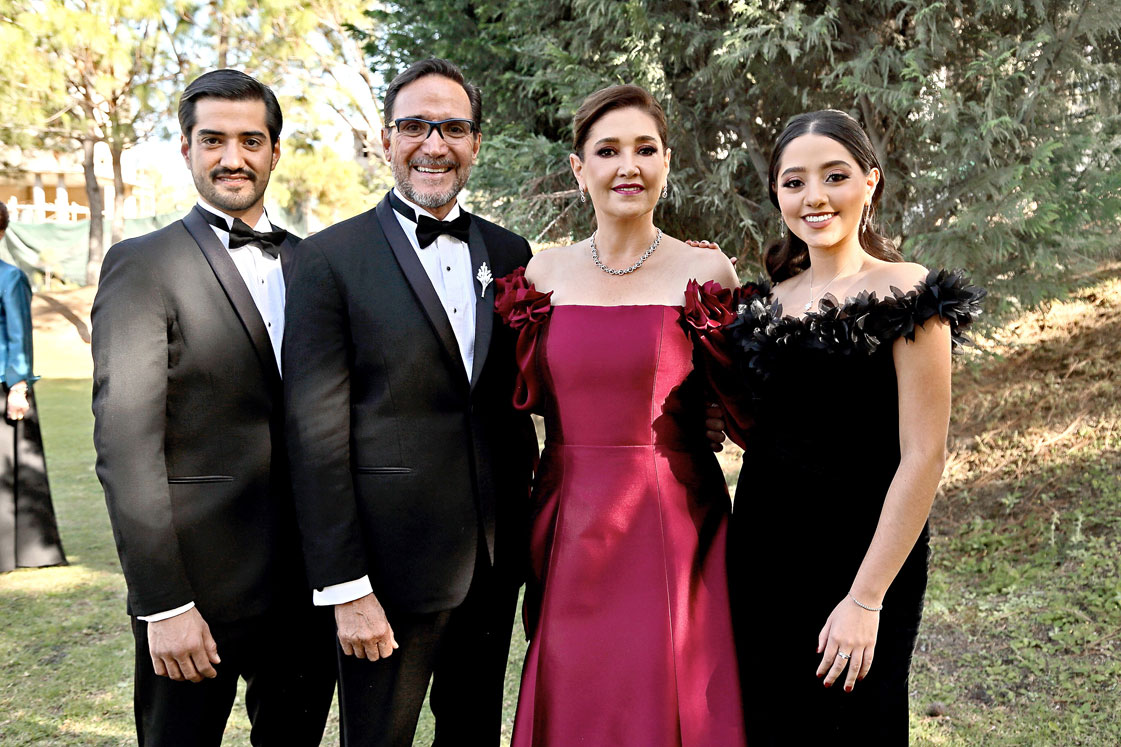 Daniela Quiroz y Enrique Huerta llegan al altar – elnorte