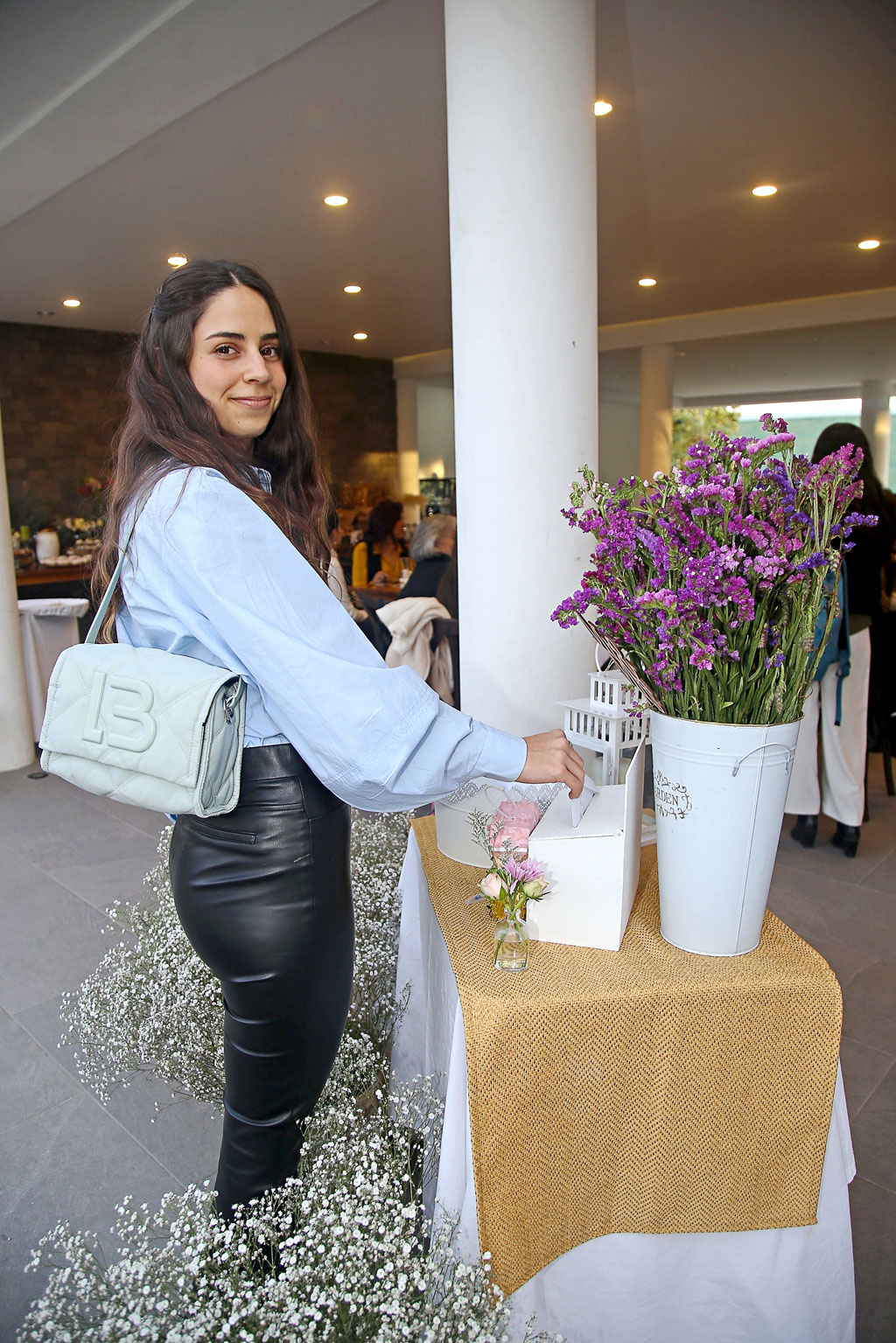 Ale Alpízar disfrutó de su bridal shower – elnorte