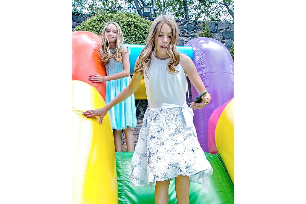 Emma Arenas es bautizada