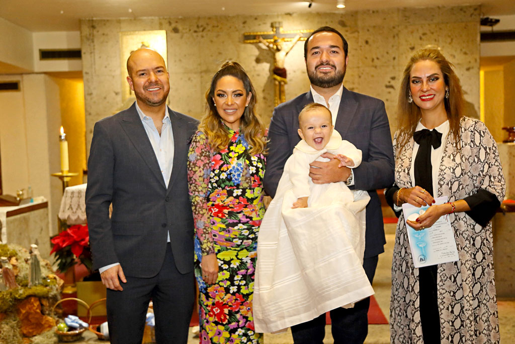 Bettyna Alfaro y Armando Orozco bautizan a su hijo Santiago – elnorte
