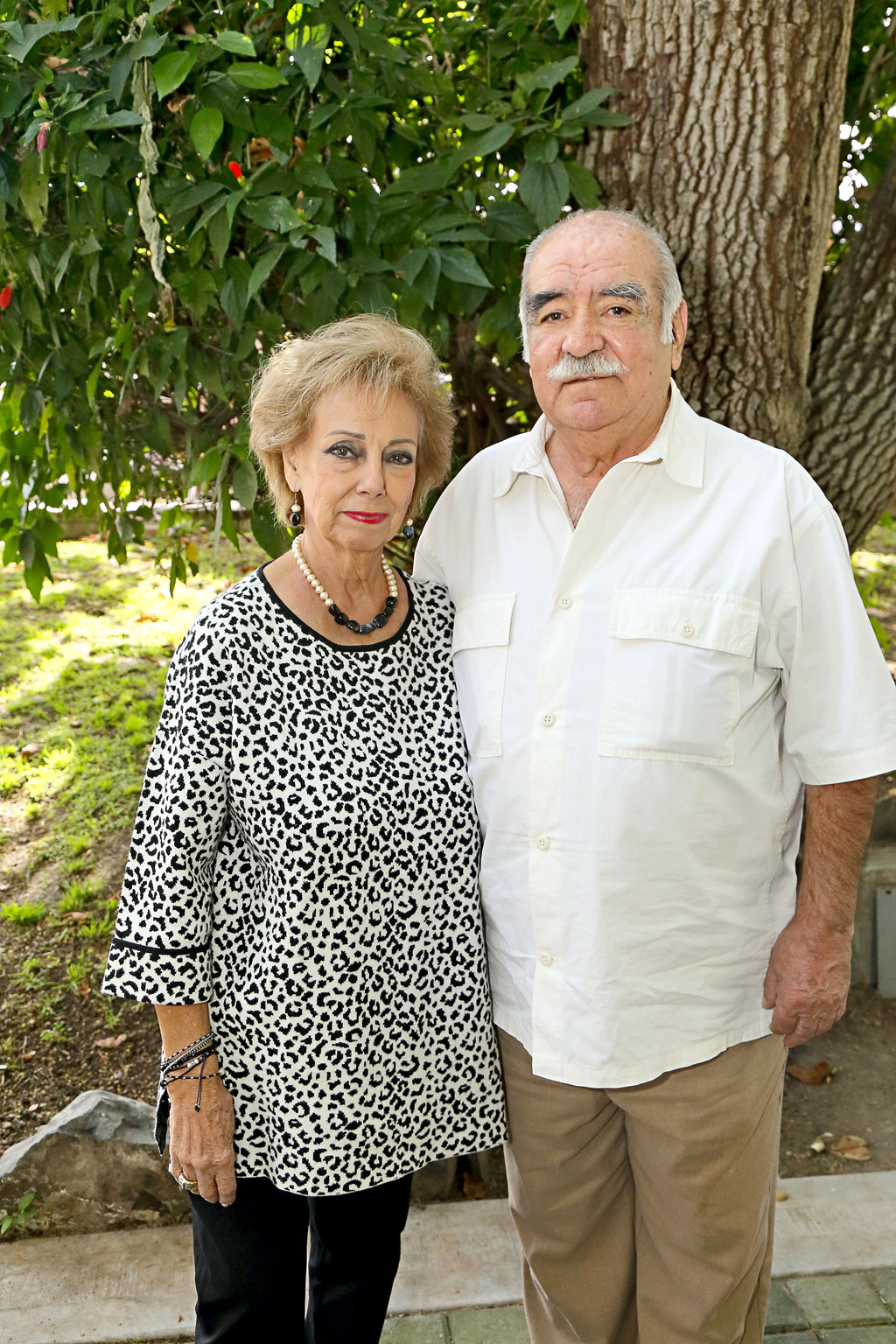 Bettyna Alfaro y Armando Orozco bautizan a su hijo Santiago – elnorte