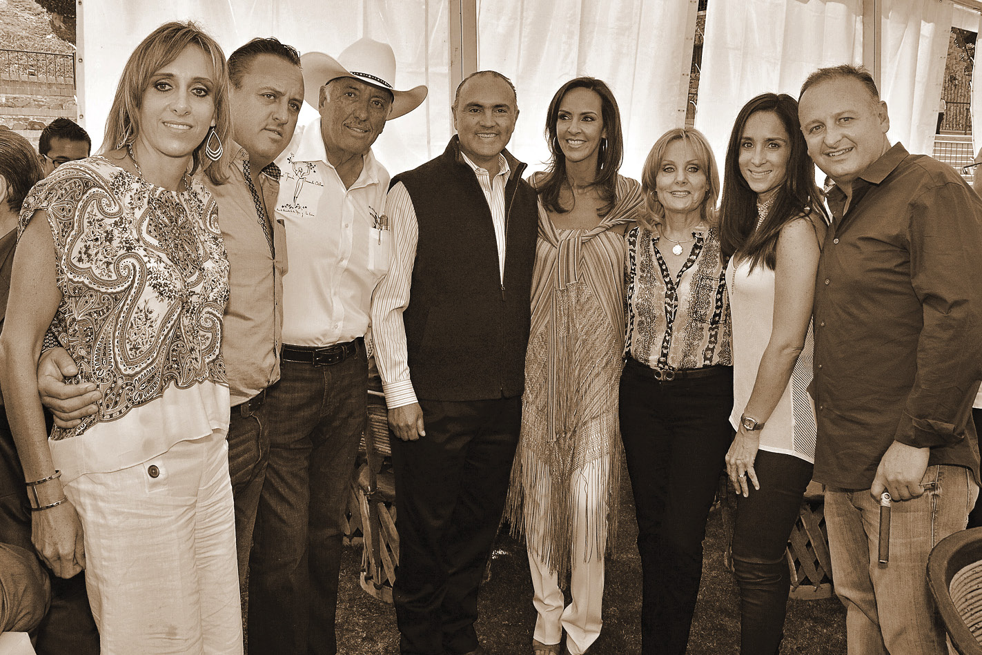 HOMENAJE LUCTUOSO A JUAN ARTURO – elnorte