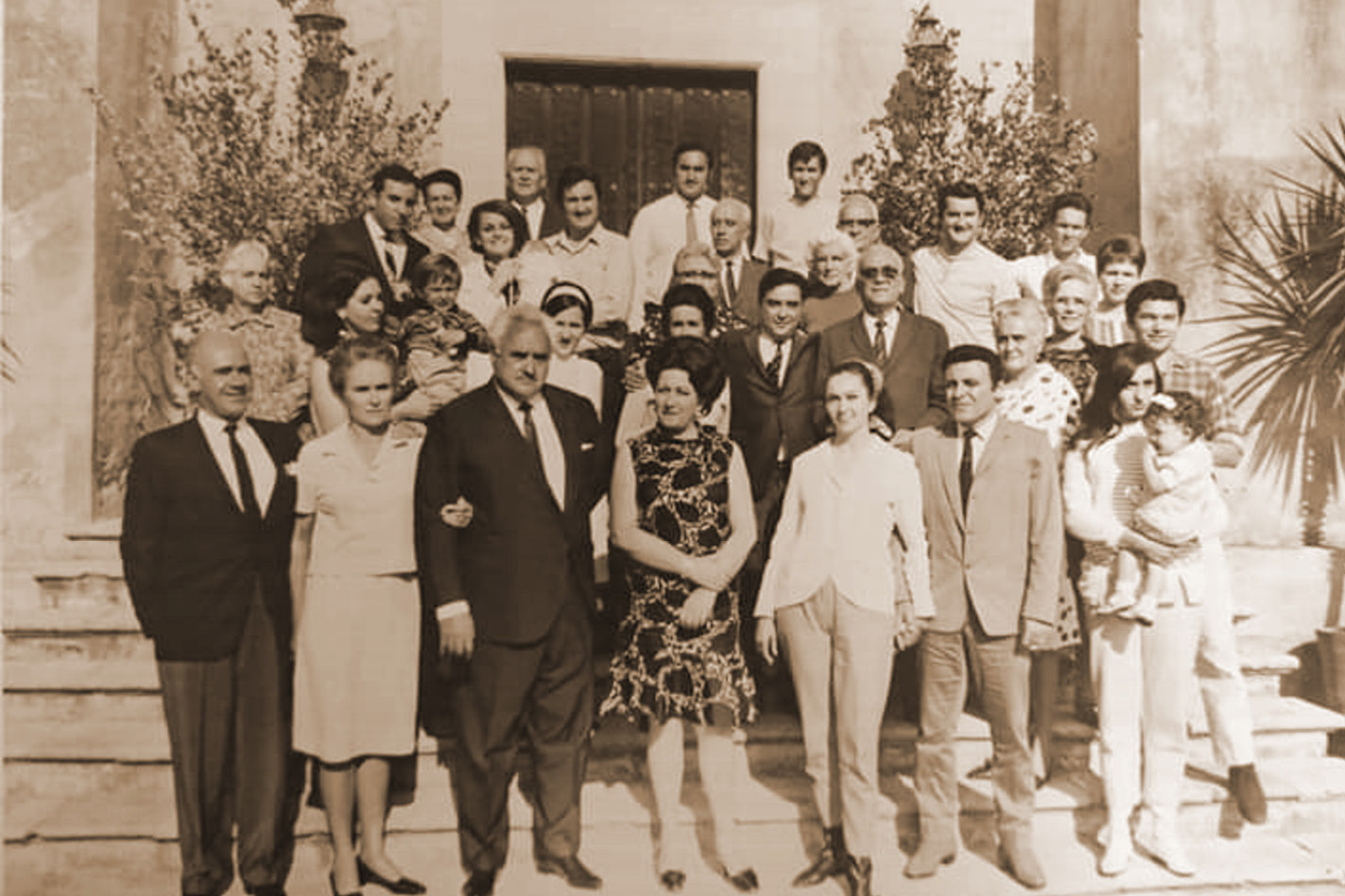 HOMENAJE LUCTUOSO A JUAN ARTURO – elnorte