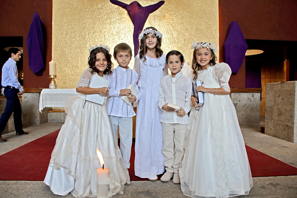 Comunión de María Julia Tostado, Guillermo Morett, Rafaela Morett, Alan ...