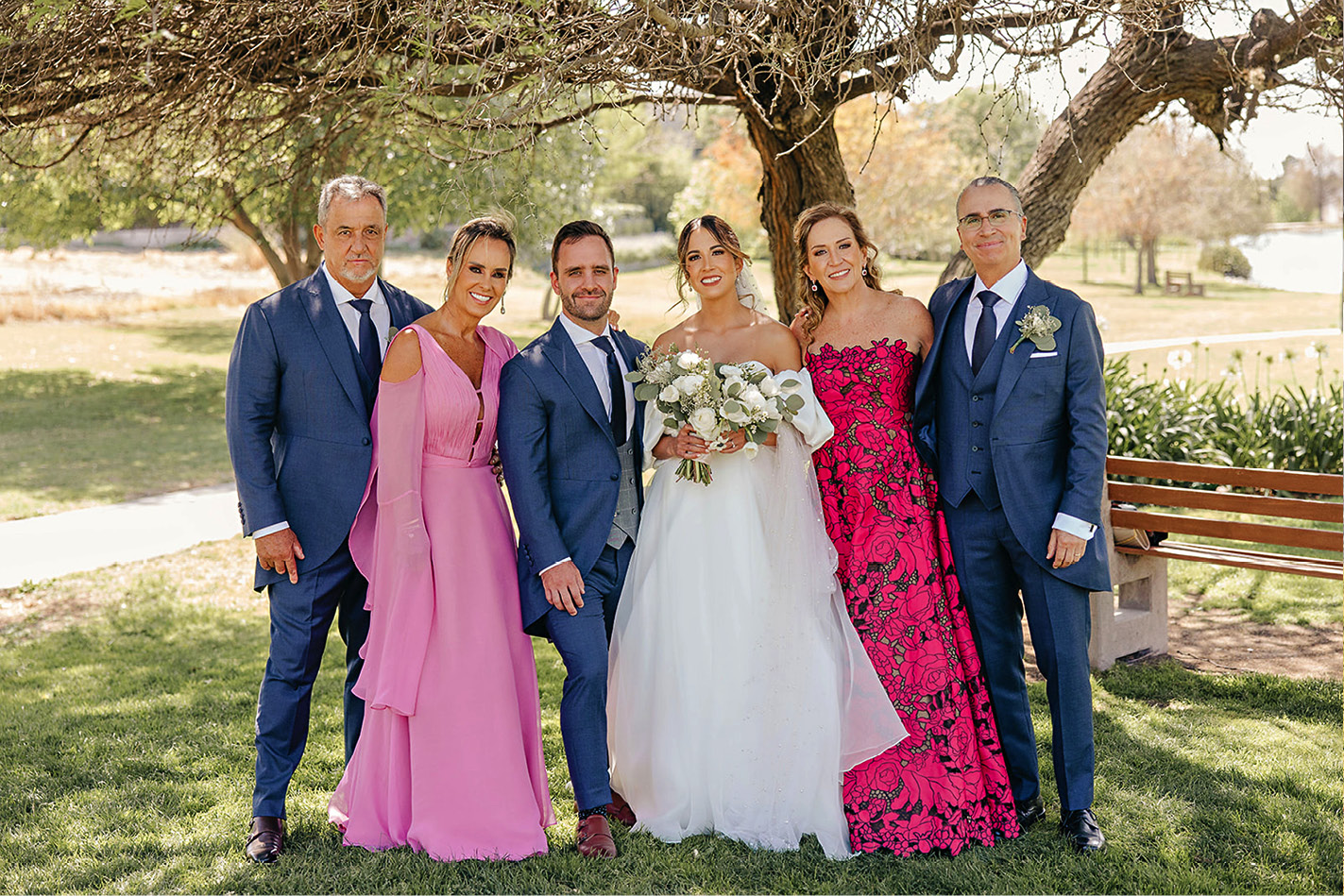 Mónica Balbontín y José Antonio Gómez celebran su boda