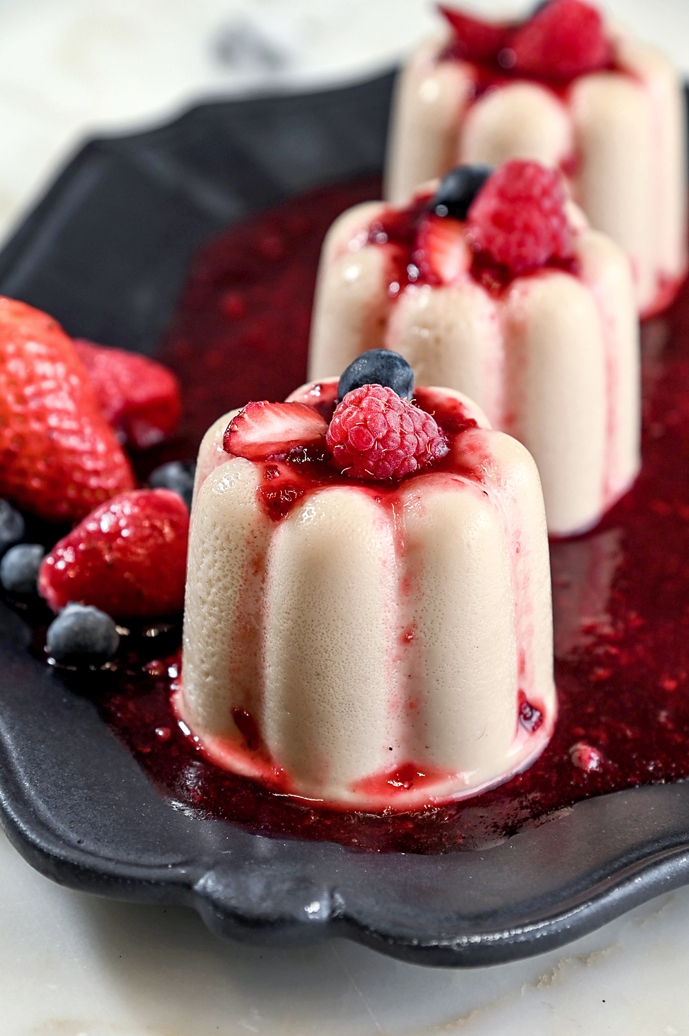 Tríada de postres con yogur para degustar