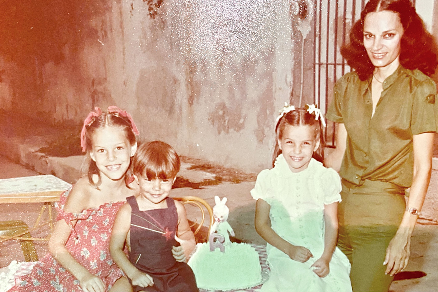 Letty Coppel forja lazo de amistad con sus hijas – elnorte