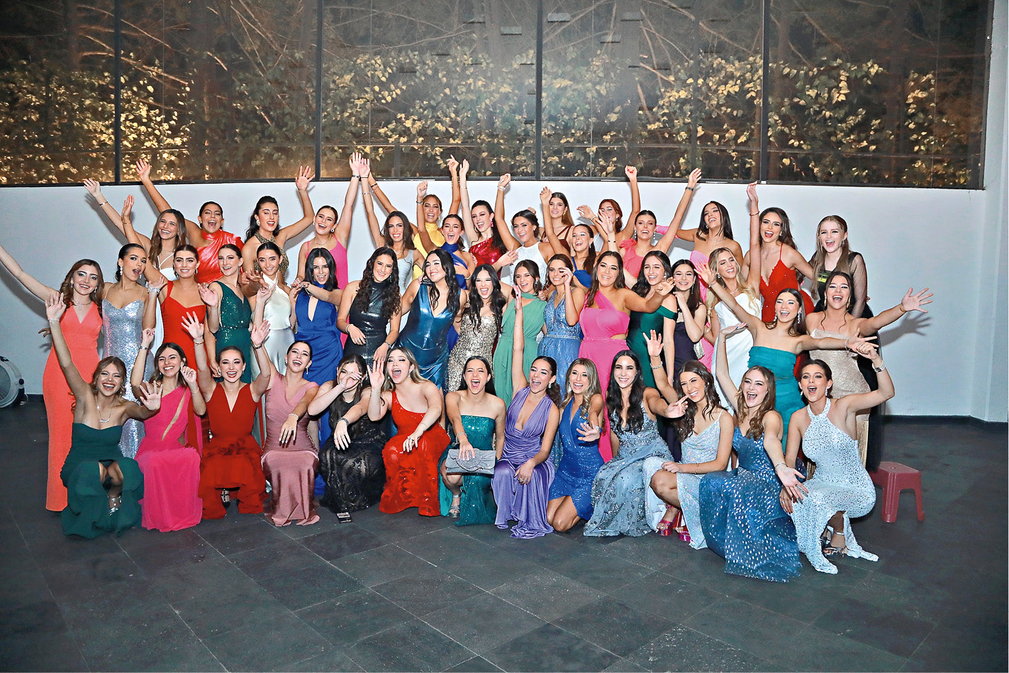 Las 45 alumnas de sexto del Colegio del Bosque cierran una etapa llenas de nostalgia – elnorte