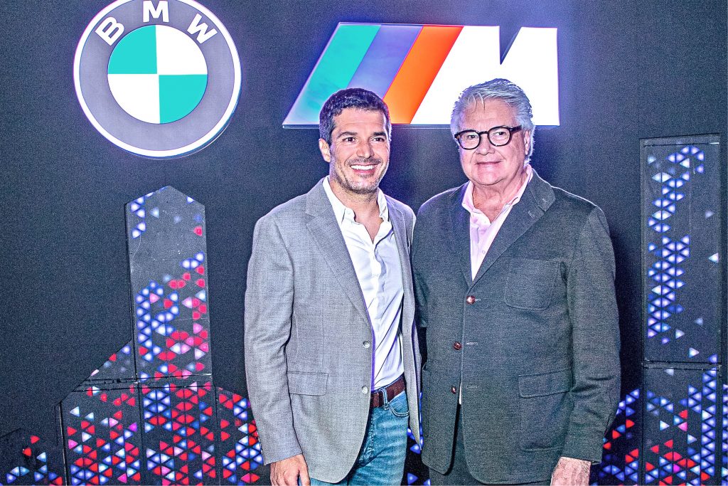 Directivos de BMW presentan por primera vez el modelo XM, considerado ...