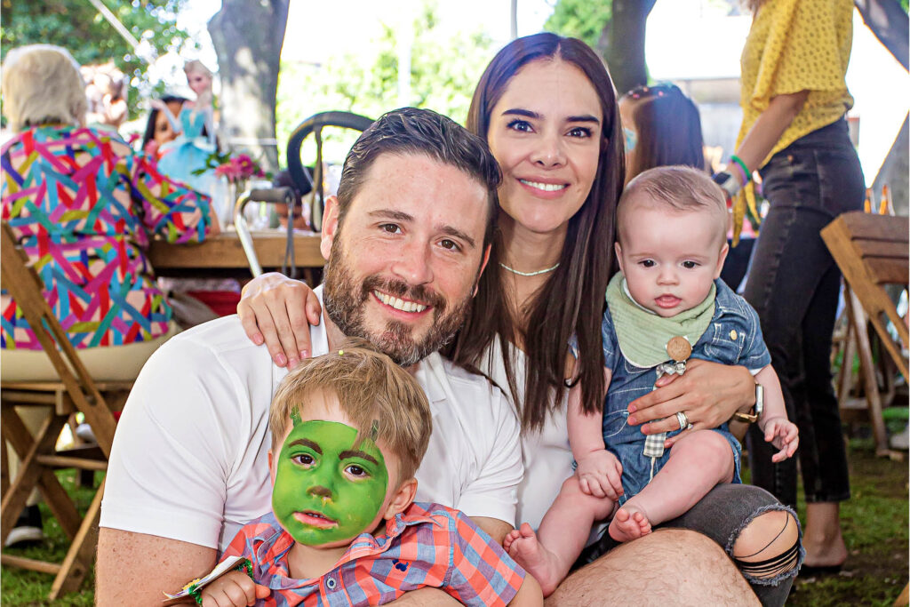 Festejan los 3 años de Constanza Muñoz