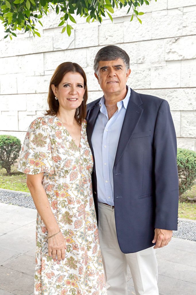 Sofía Bortoni y Alvise Maggiani bautizan a su hija, Giulia