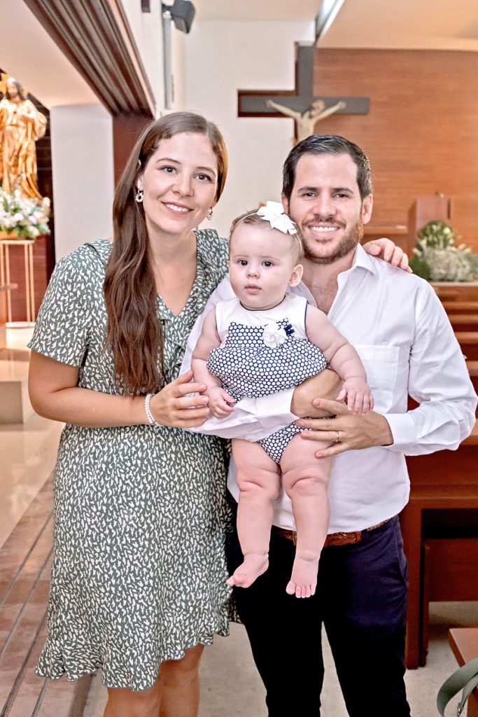 Sofía Bortoni y Alvise Maggiani bautizan a su hija, Giulia – elnorte