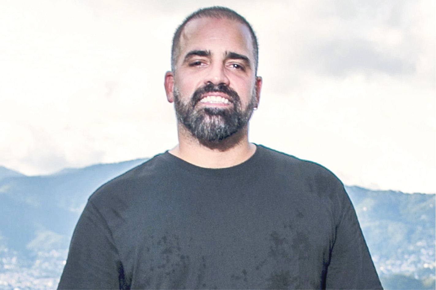 Así vivieron estos personajes el paso del Huracán Otis por Acapulco ...