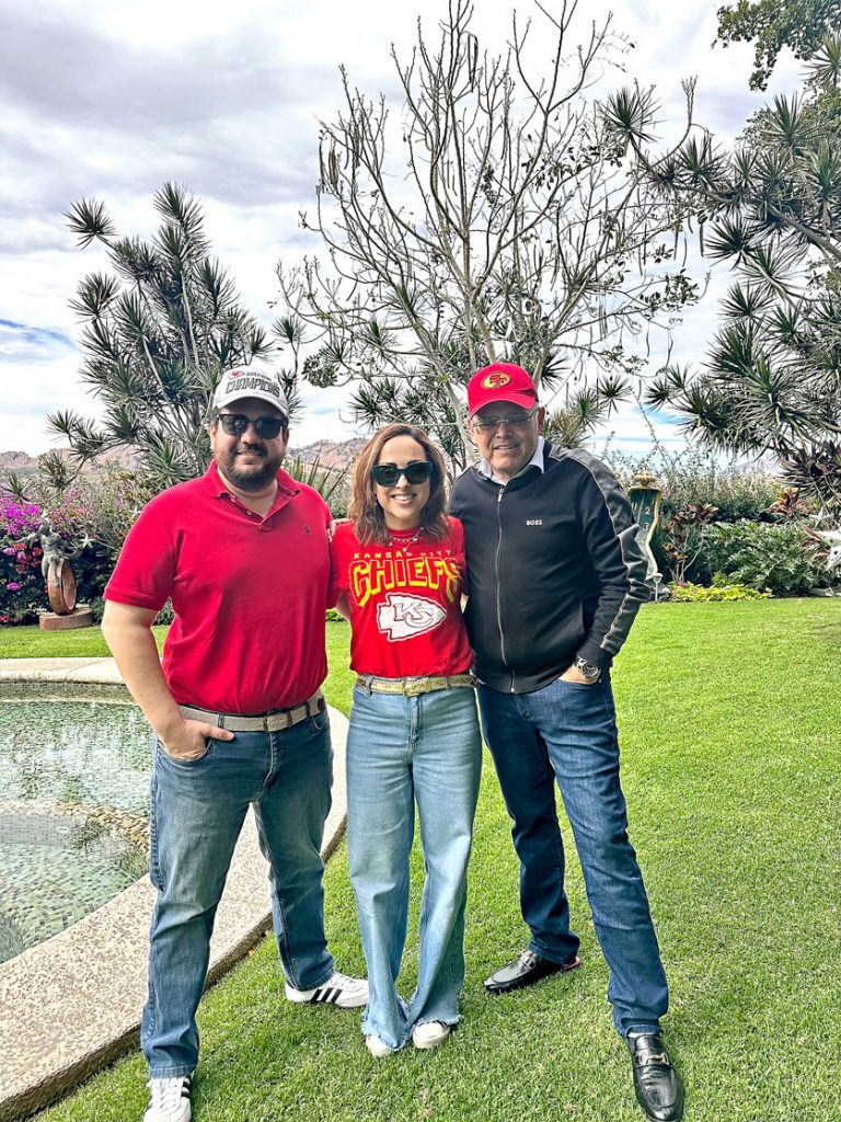 Tapatíos apoyan a sus equipos durante el Super Bowl LVIII – elnorte