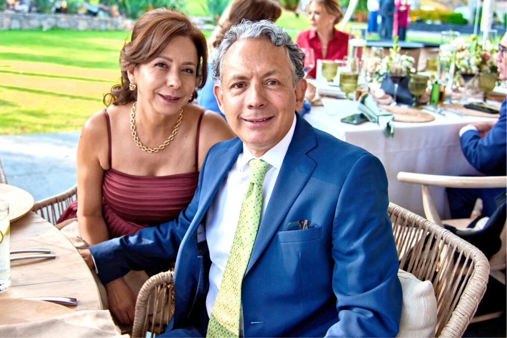 Paola Kegel y Andrés Carlberg festejan sus nupciasa menos de un año de ...